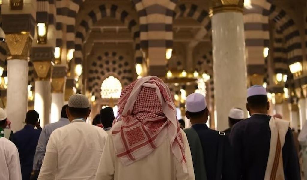 Jadwal Sholat Hari Ini di Kabupaten Garut, Minggu 25 Januari 2026