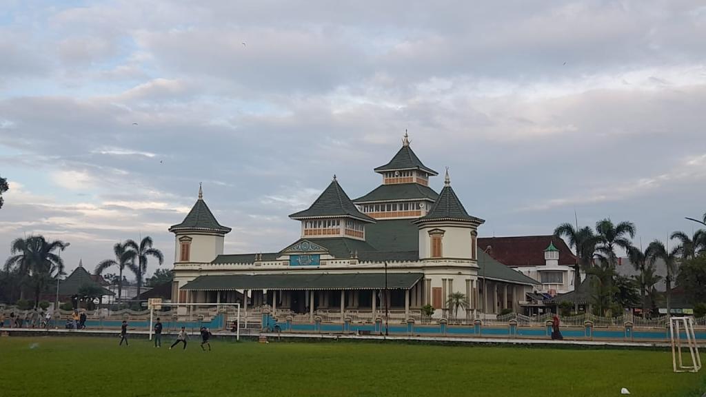 Jadwal Sholat Hari Ini di Kabupaten Tasikmalaya, Senin 26 Januari 2026